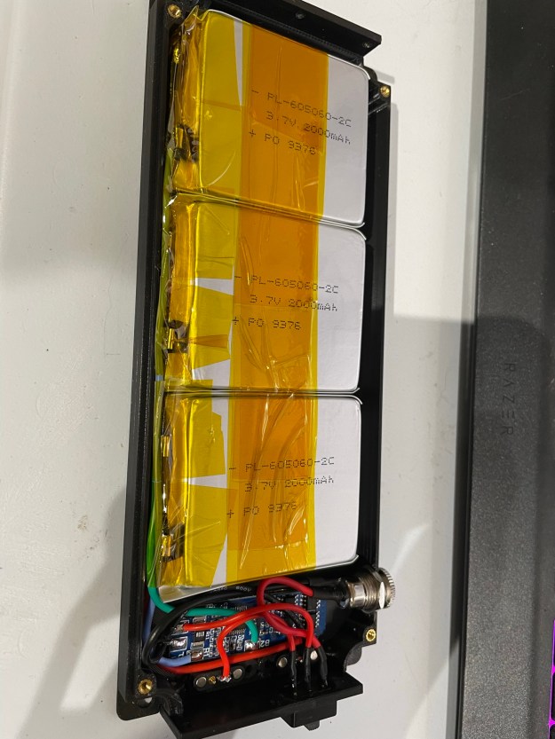 Integrated Battery Pack for the Lab599 Discovery TX-500 | kd0hbu